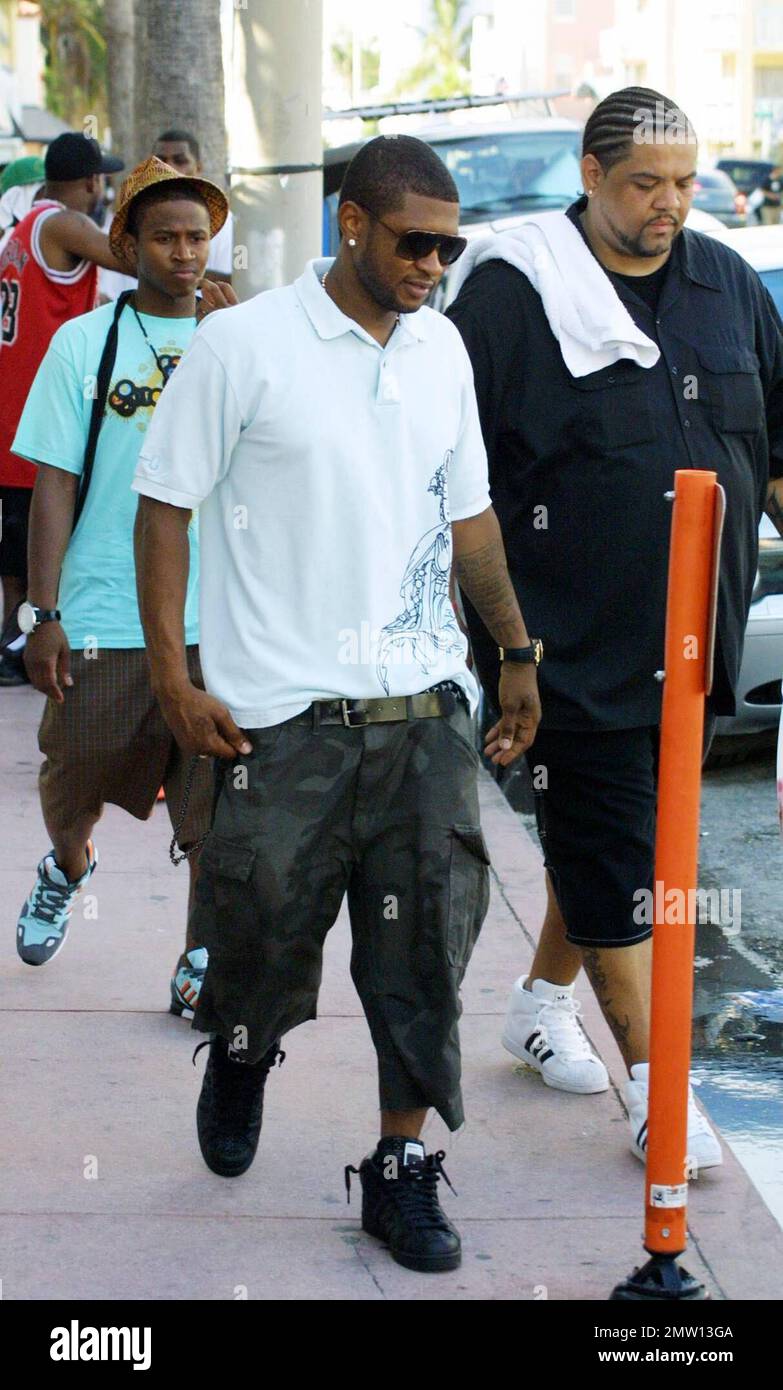 Exclusive!! Rap star Usher and younger brother James hit Miami Beach ...