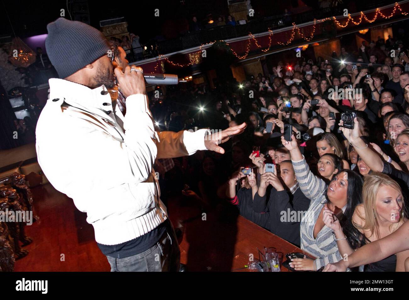 R&B musician Usher (aka Usher Raymond IV) appeared to enjoy chatting ...