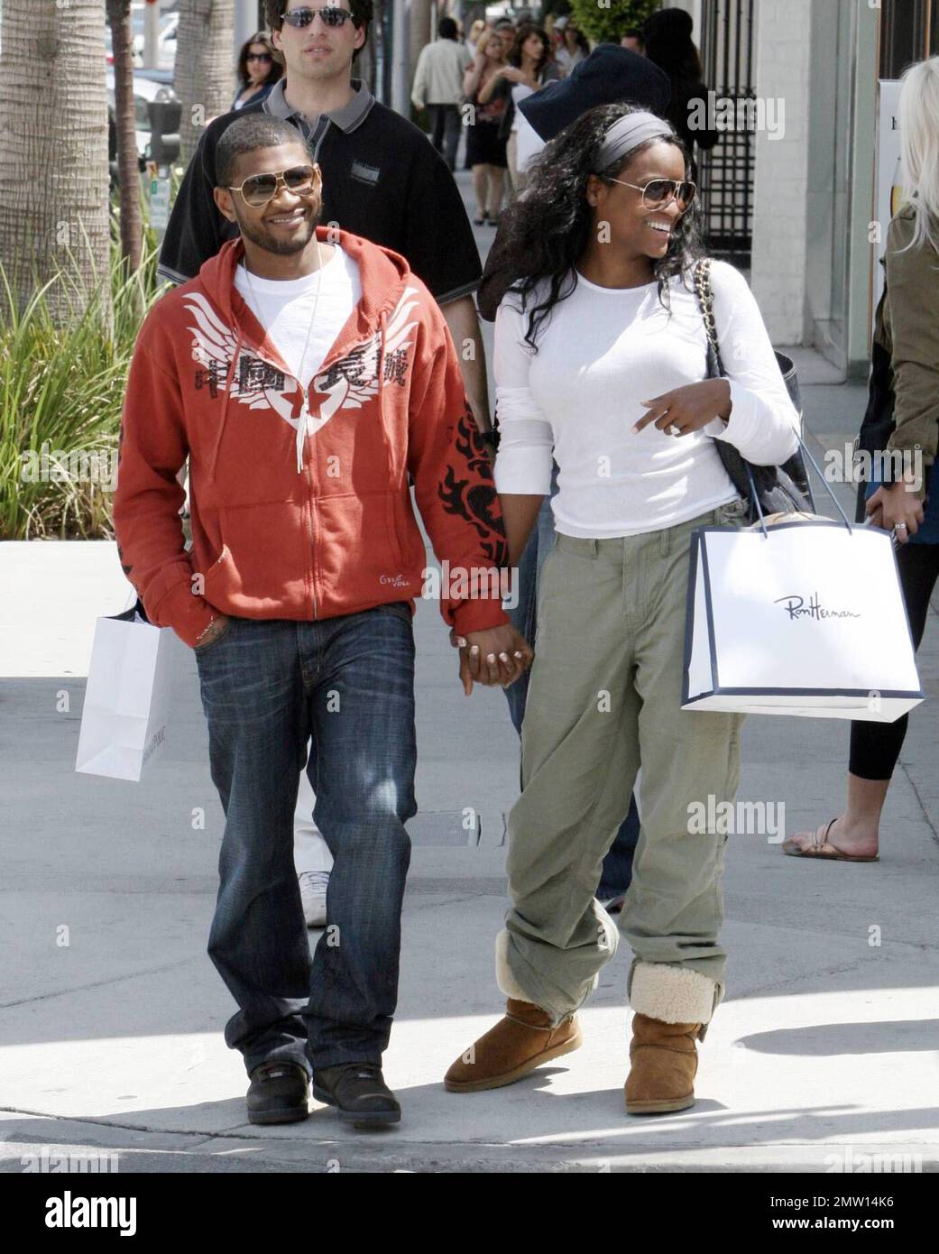 Exclusive!! Usher and his new fiancŽe, Tameka Foster, enjoy a romantic ...