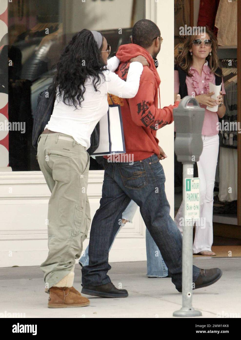 Exclusive!! Usher and his new fiancŽe, Tameka Foster, enjoy a romantic ...