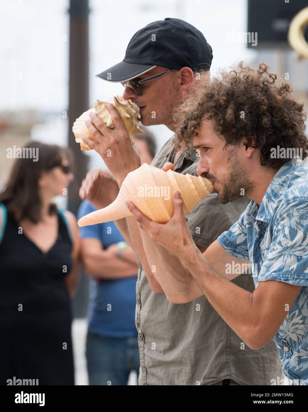 Conch player hi-res stock photography and images - Alamy
