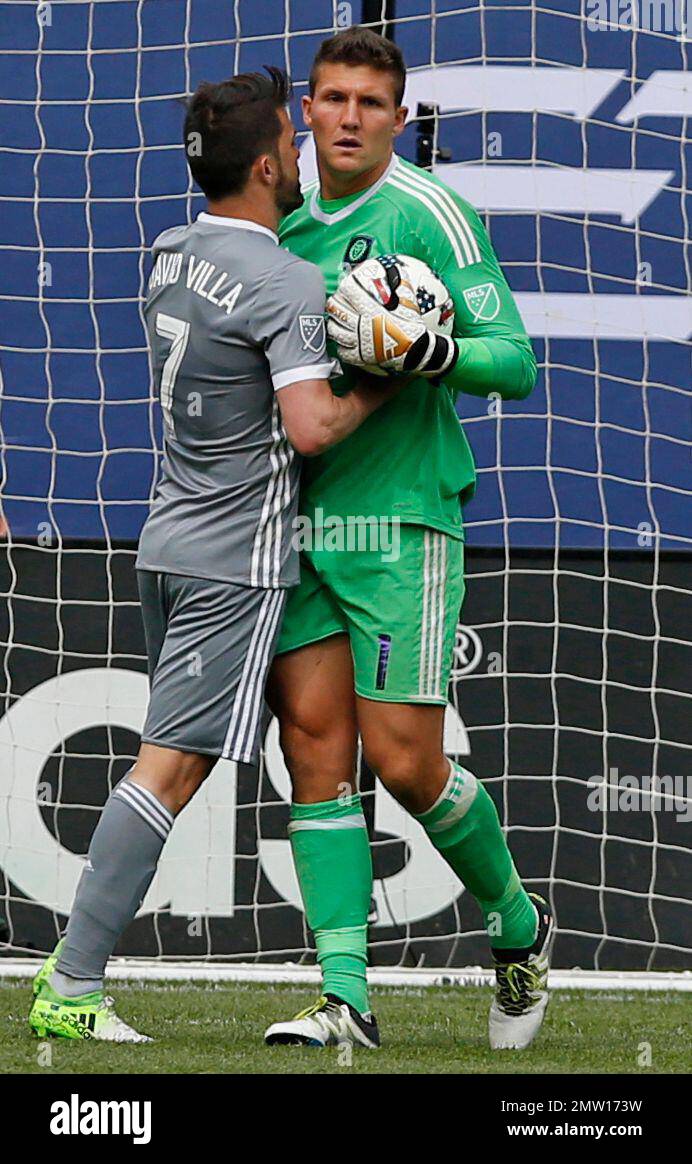 New York City FC forward David Villa (7) of Spain has words with ...