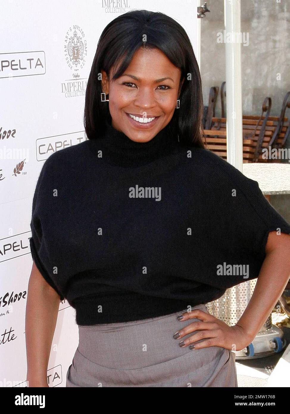Nia Long at the Valentine Romance & 'Sneek Peek' Oscar Suite in West ...