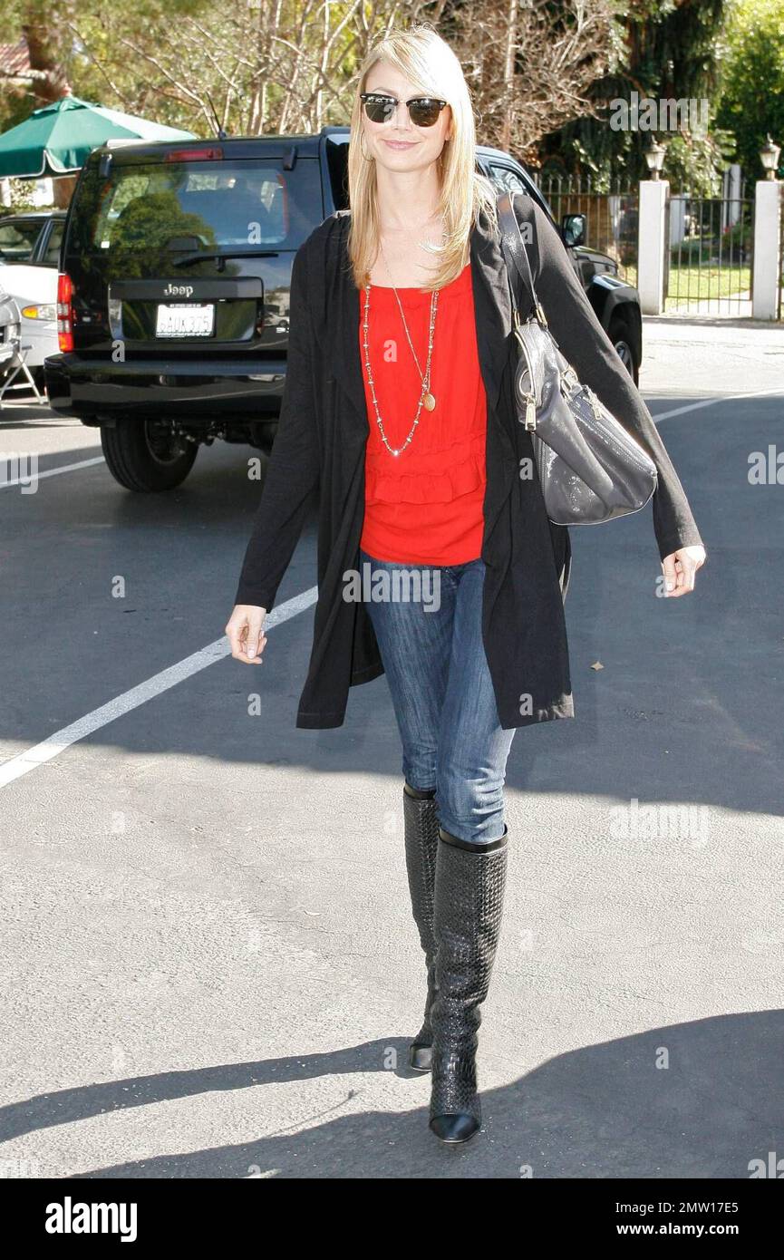 Stacy Kiebler at the Valentine Romance & 'Sneek Peek' Oscar Suite in ...