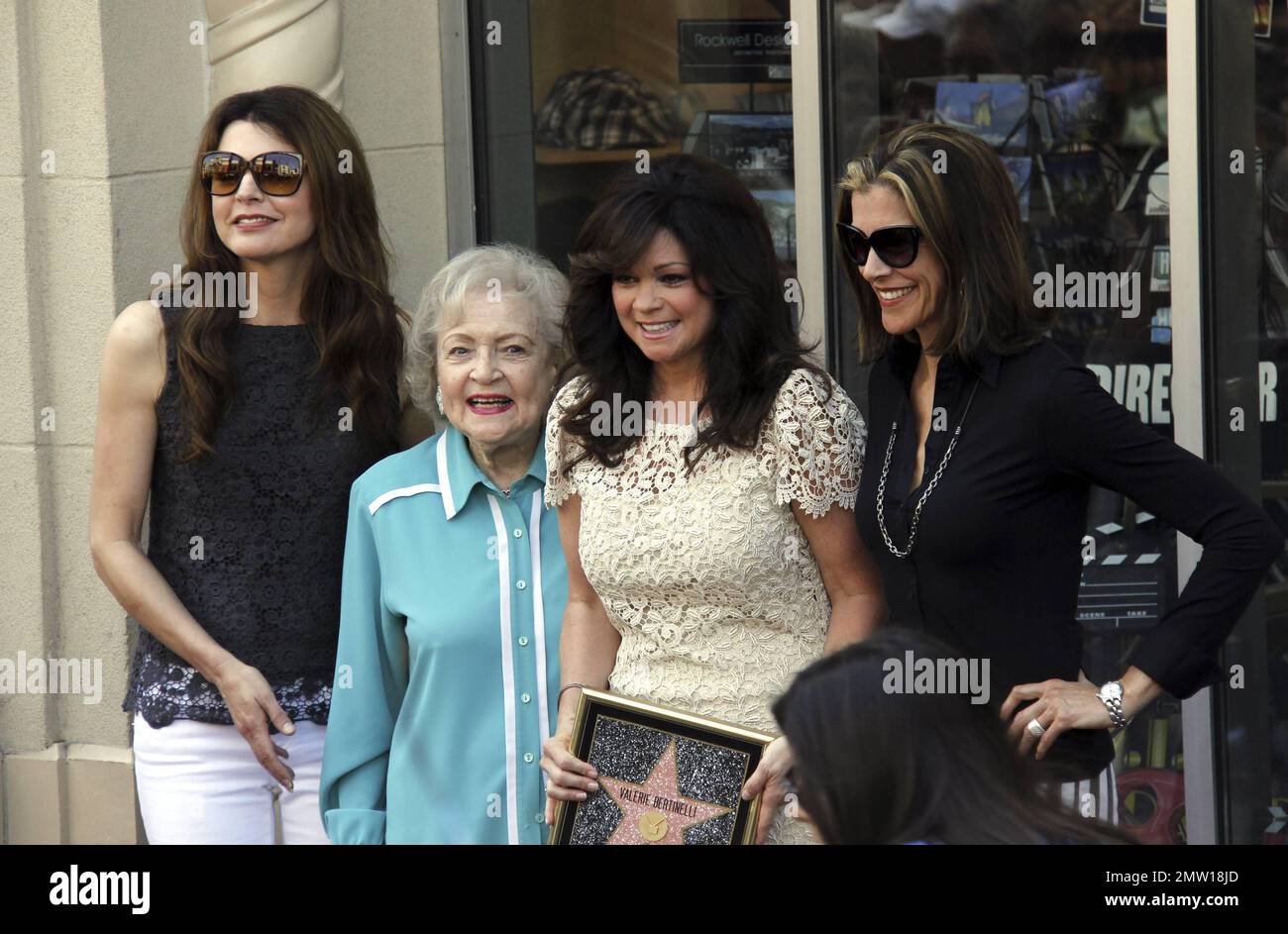 Hot In Cleveland Cast