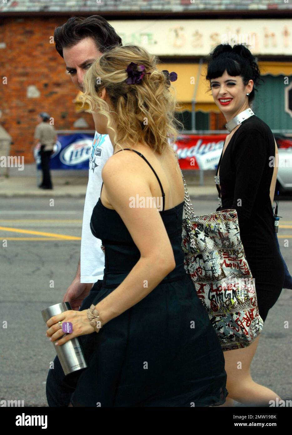 EXCLUSIVE!! Alicia Silverstone, Krysten Ritter and Justin Kirk look ...