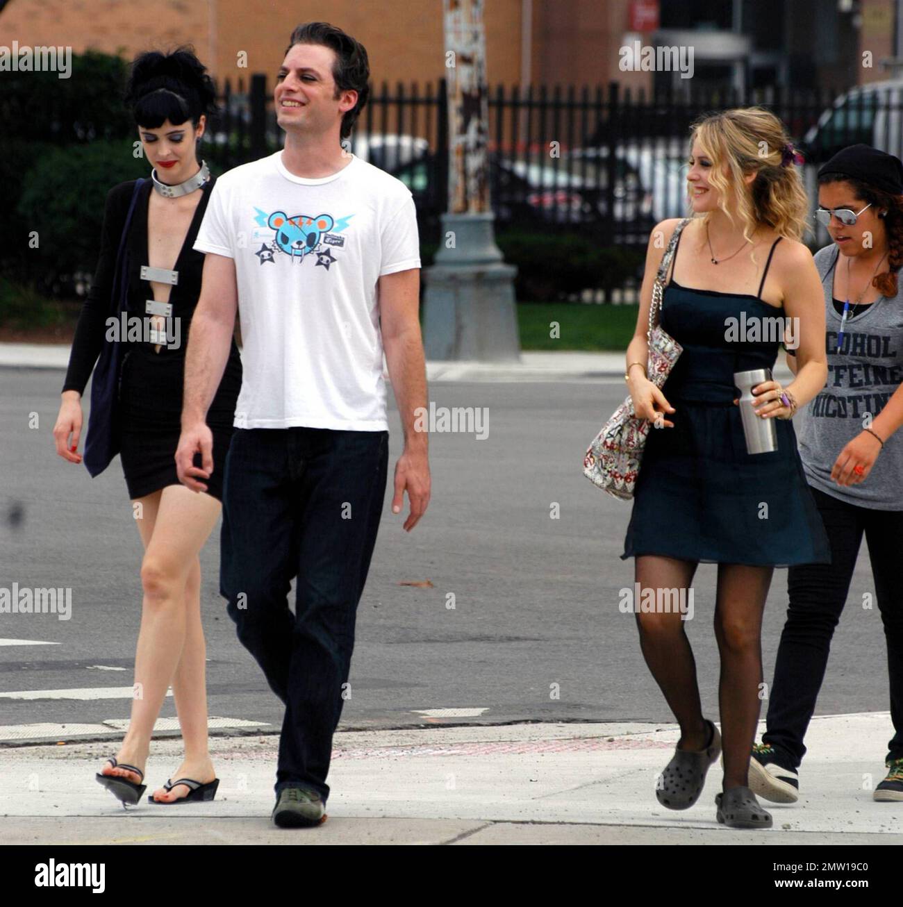 EXCLUSIVE!! Alicia Silverstone, Krysten Ritter and Justin Kirk look ...
