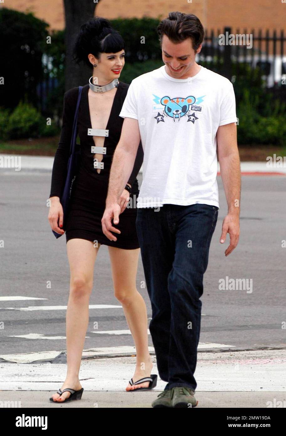 EXCLUSIVE!! Alicia Silverstone, Krysten Ritter and Justin Kirk look ...