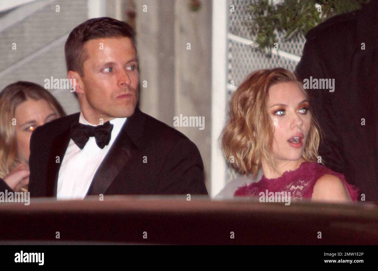 Scarlett Johansson and her Oscar date, agent Joe Machota, arrive at the ...