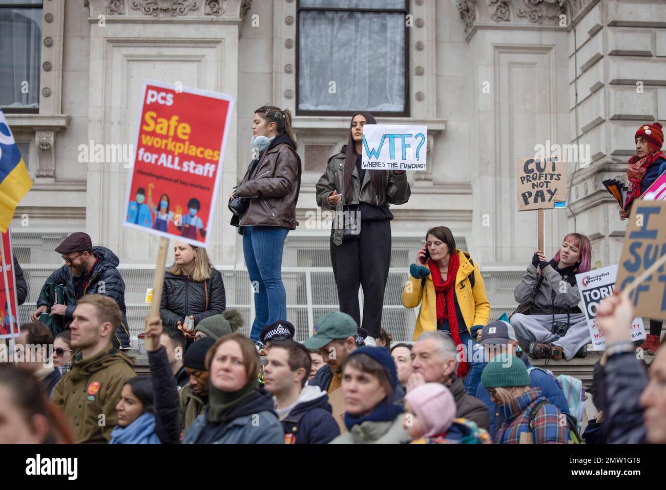 London, UK. 01st Feb, 2023. Trade Union members and supporters are seen ...