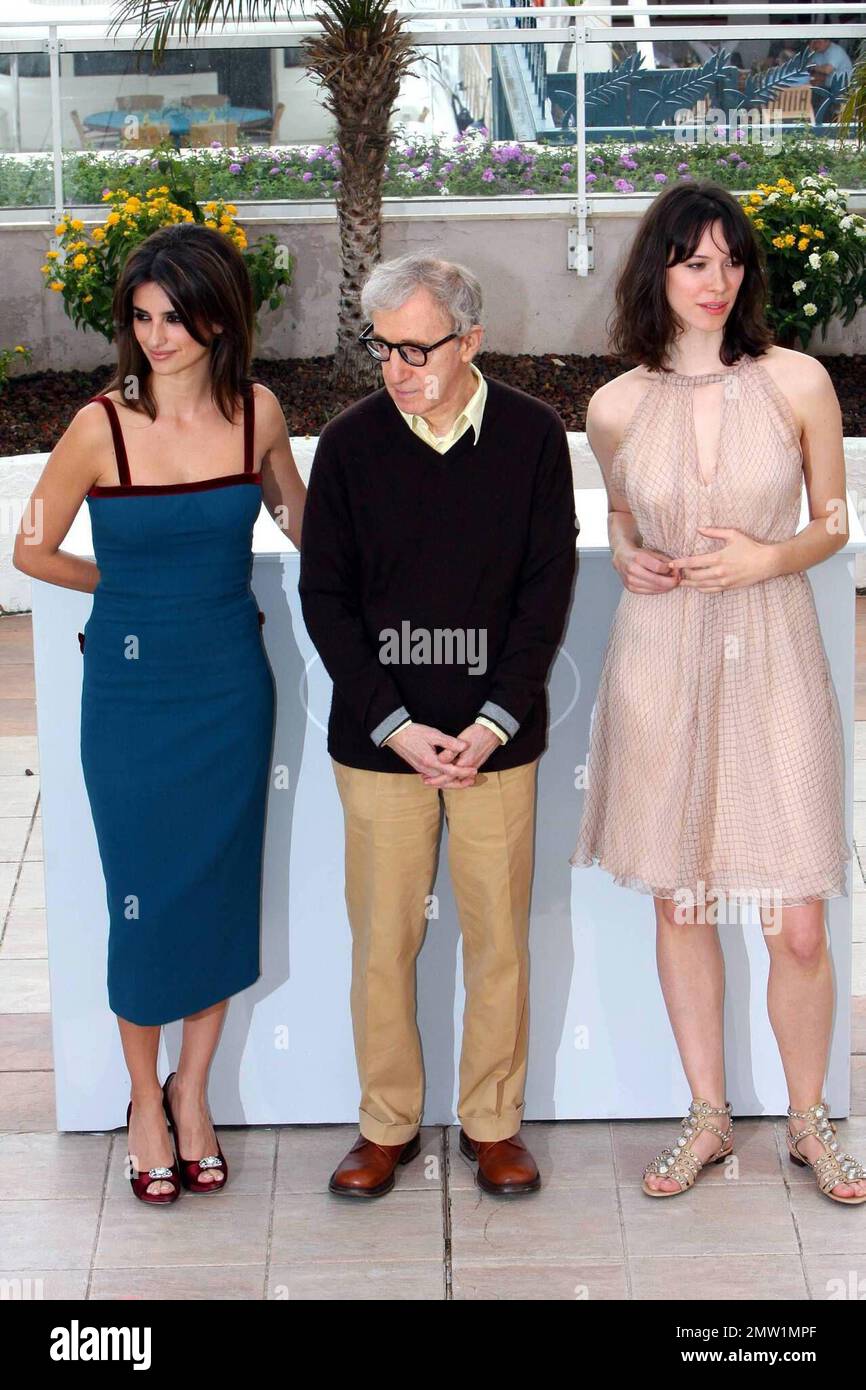 Penelope Cruz, Woody Allen and Rebecca Hall attend the photocall for ...
