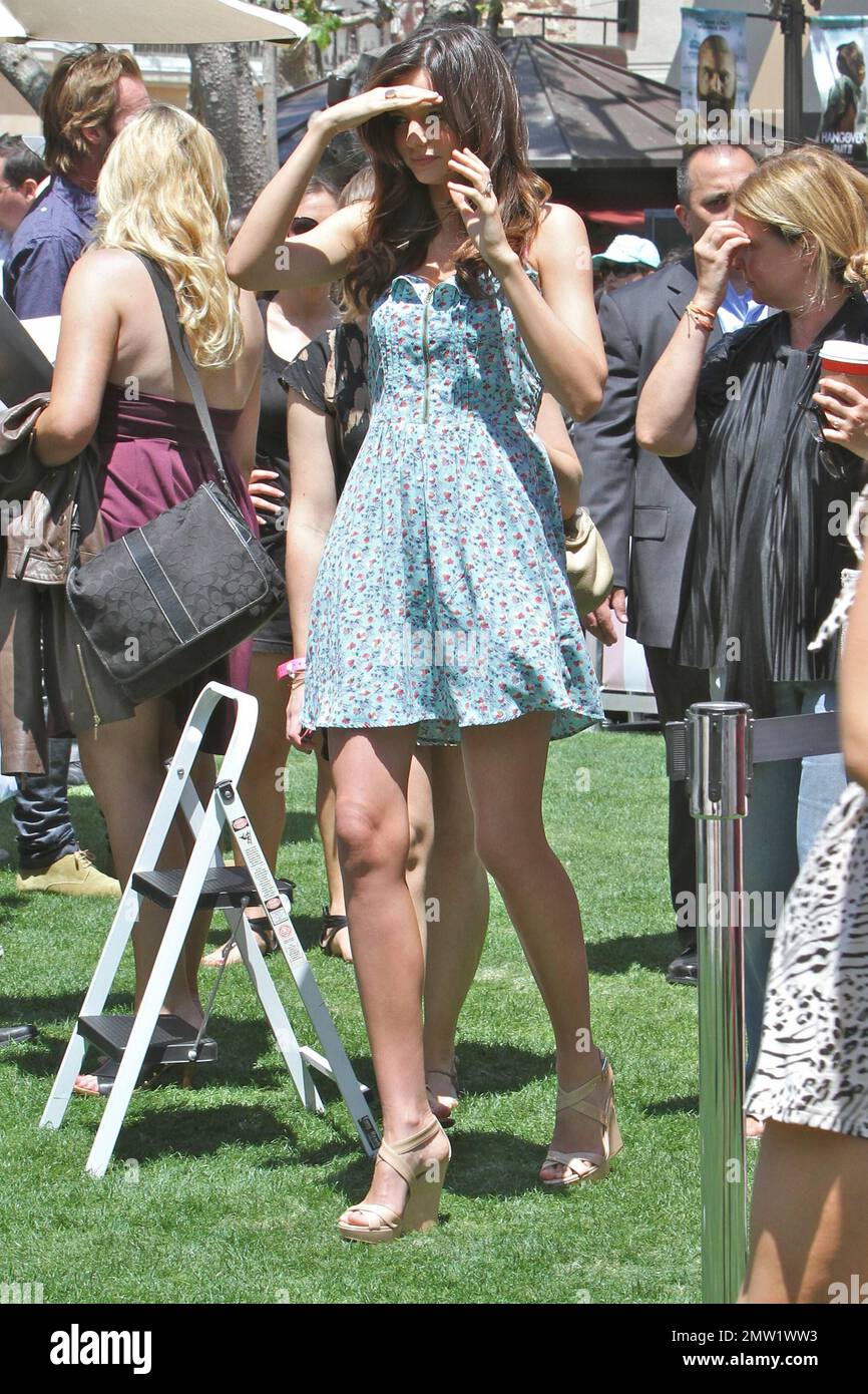 Victoria's Secret Angel Miranda Kerr makes an appearance at Victoria's ...