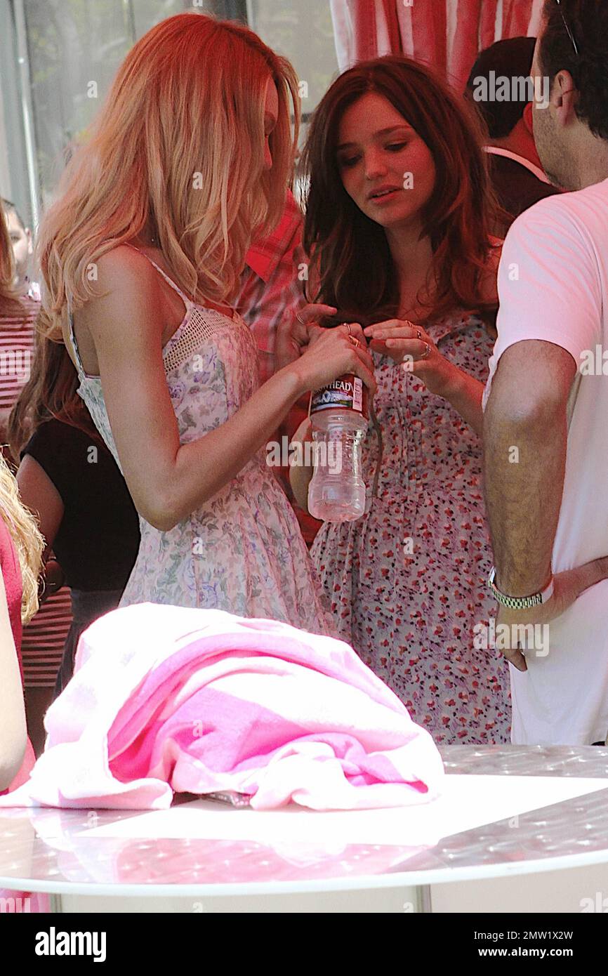 Victoria's Secret Angel Miranda Kerr makes an appearance at Victoria's ...