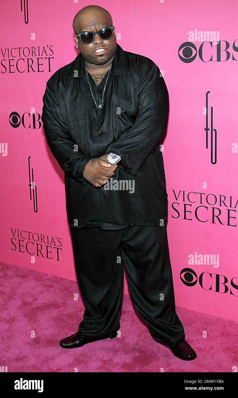 Singer Cee Lo appears on the Victoria's Secret Fashion Show Pink Carpet ...