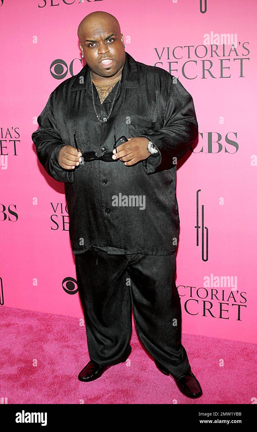 Singer Cee Lo appears on the Victoria's Secret Fashion Show Pink Carpet ...