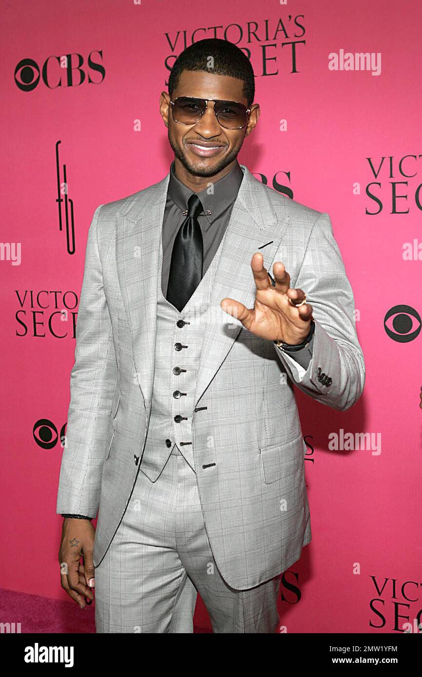 Singer Usher appears on the Victoria's Secret Fashion Show Pink Carpet ...