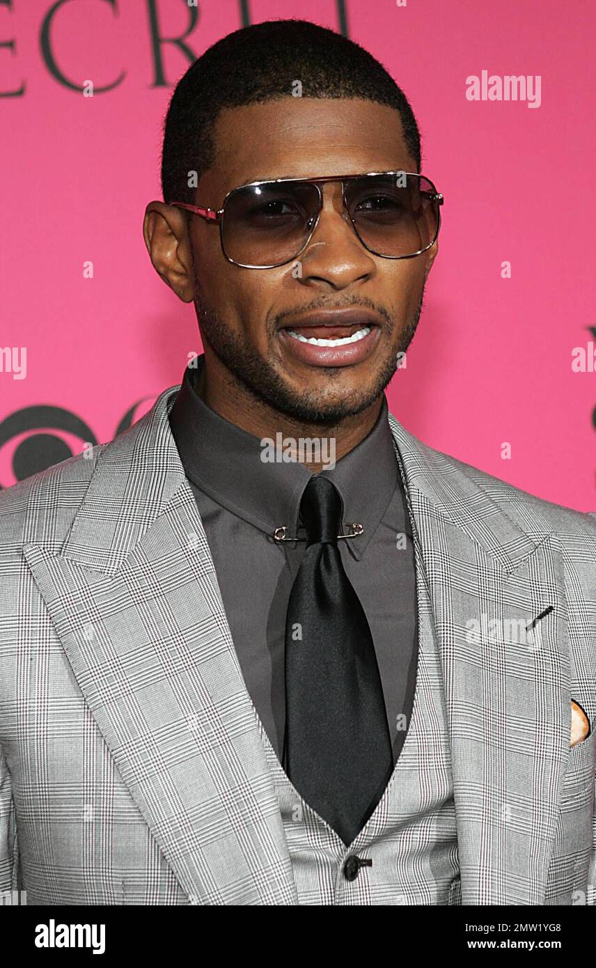 Singer Usher appears on the Victoria's Secret Fashion Show Pink Carpet ...