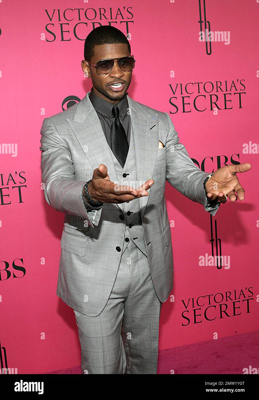 Singer Usher appears on the Victoria's Secret Fashion Show Pink Carpet ...