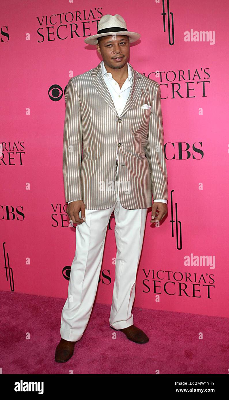 Actor Terrence Howard appears on the Victoria's Secret Fashion Show ...
