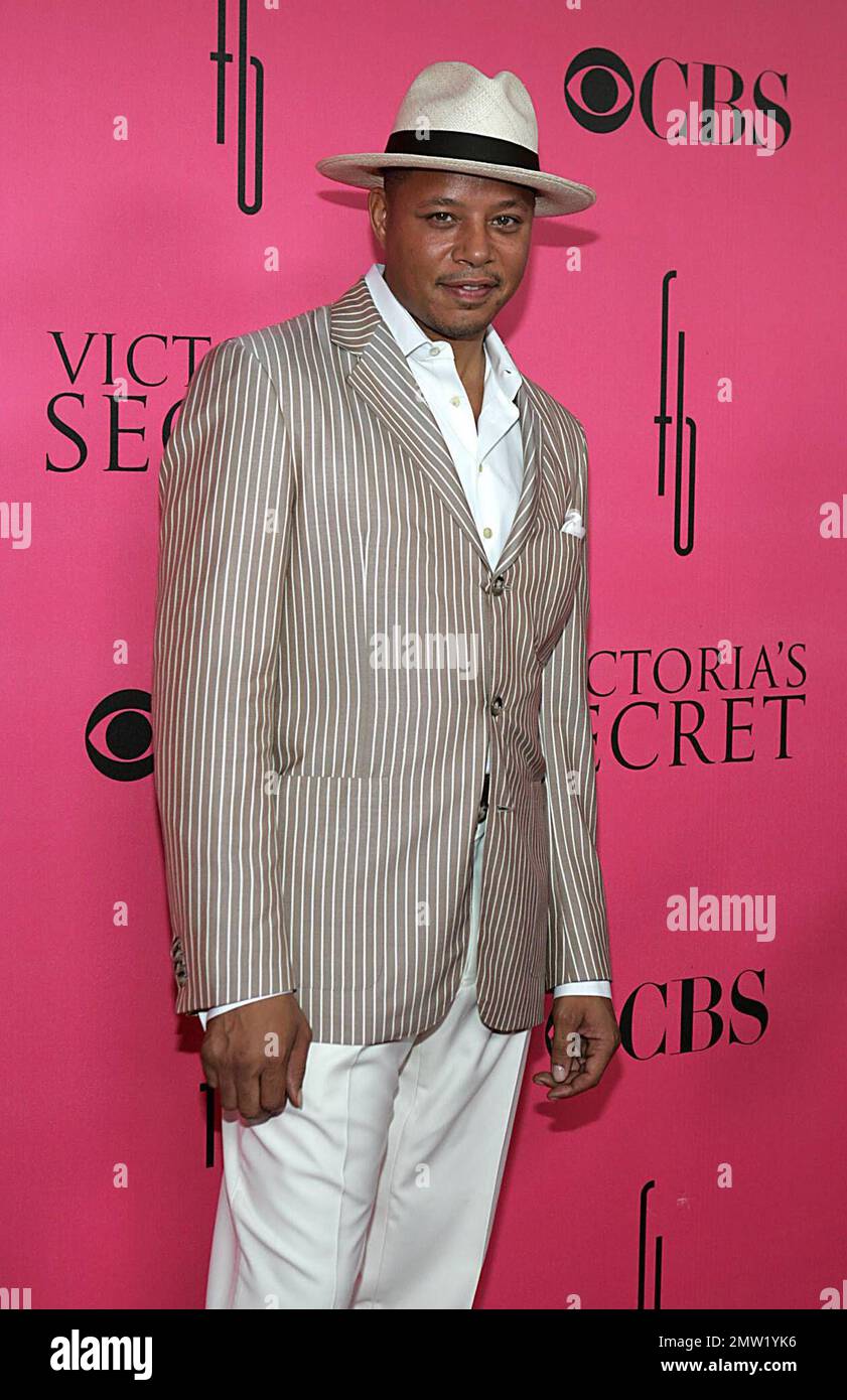 Actor Terrence Howard appears on the Victoria's Secret Fashion Show ...