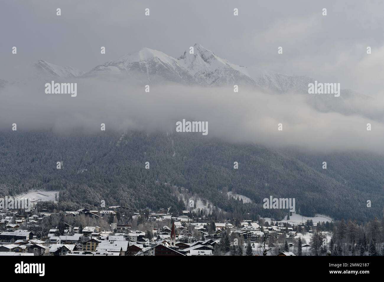 Alpen von oben hi-res stock photography and images - Alamy