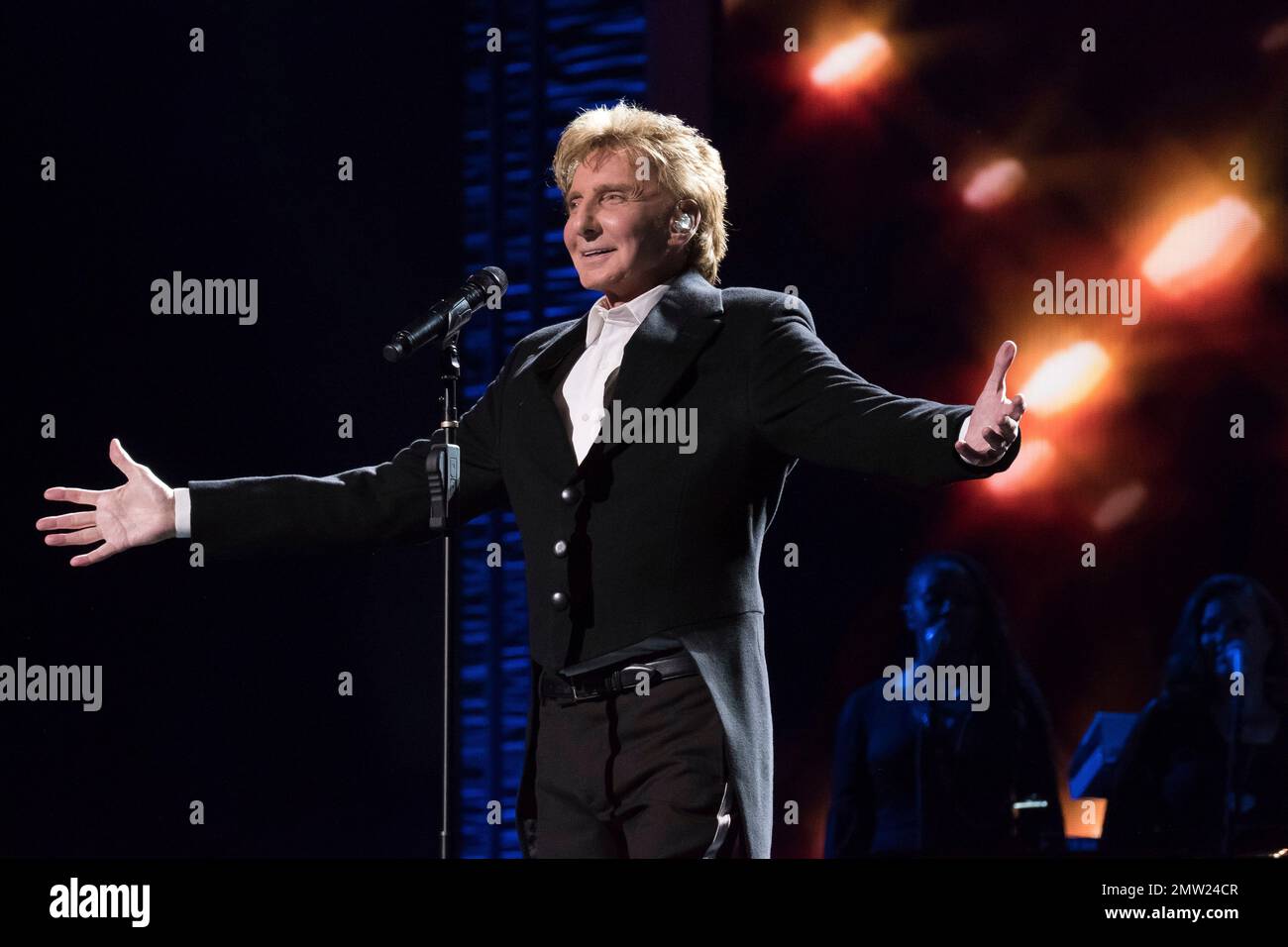 Barry Manilow performs at the world premiere of "Clive Davis: The ...