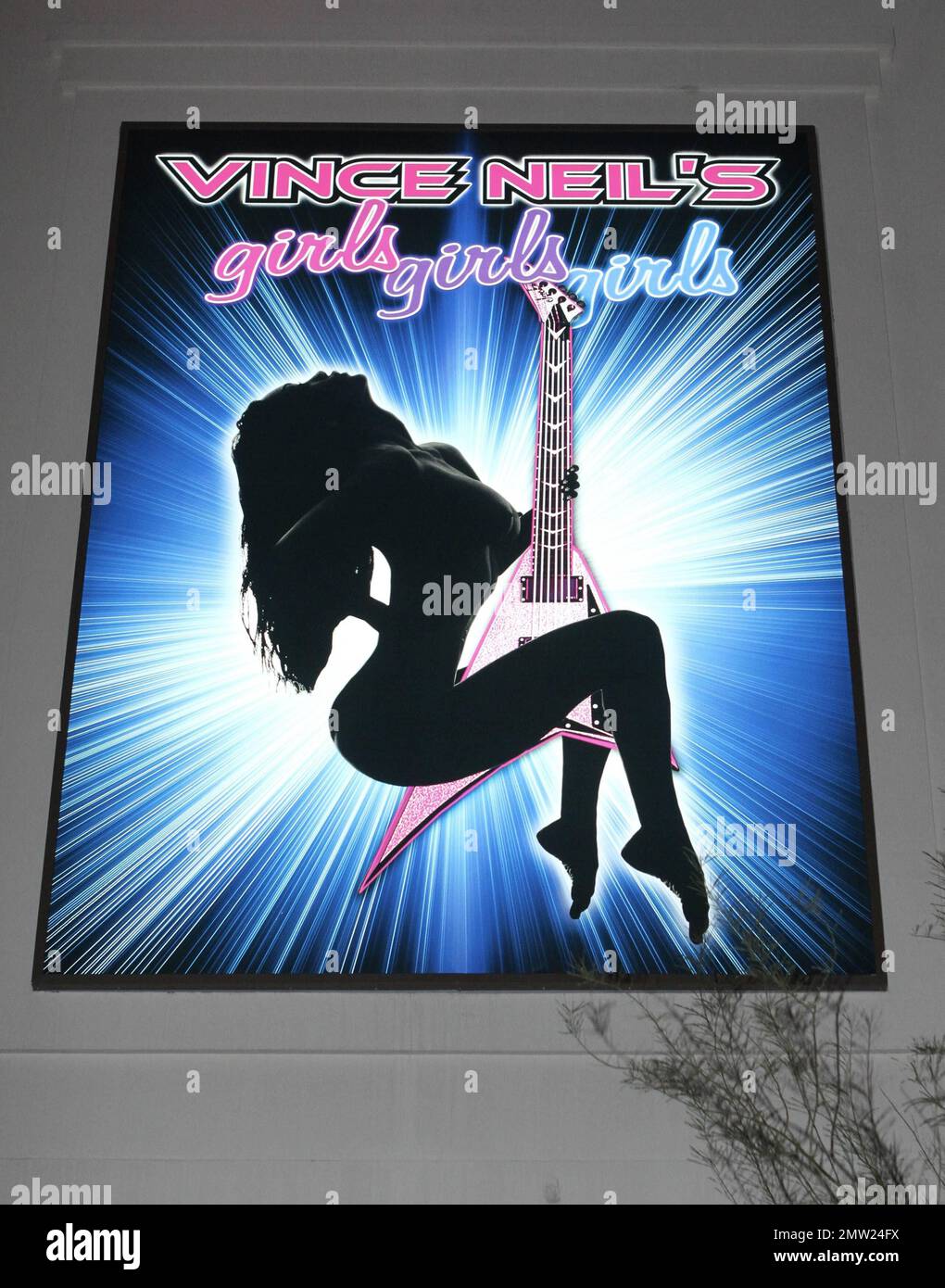 Motley crew frontman hi-res stock photography and images - Alamy