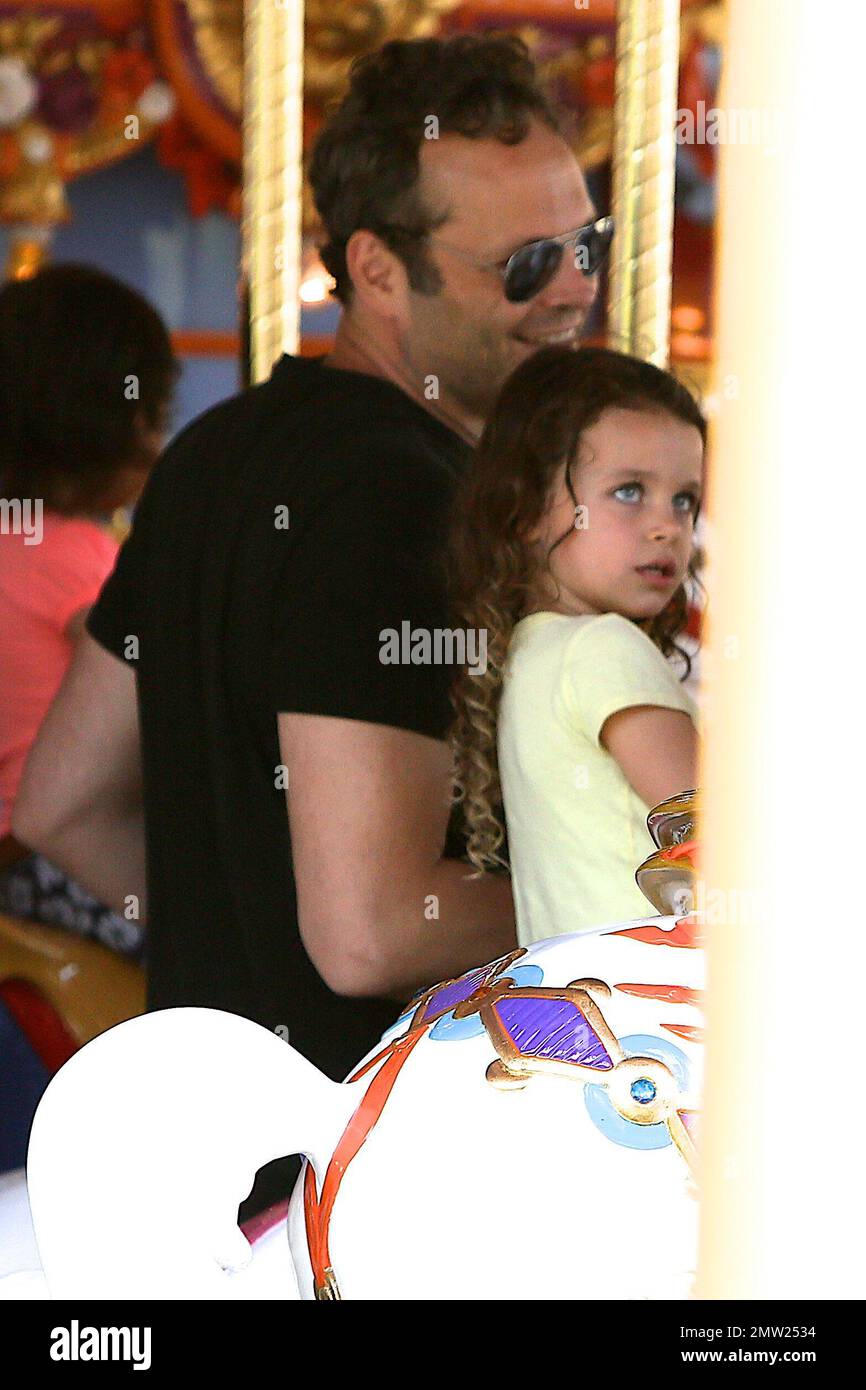 Vince Vaughn enjoys father's day at Disneyland with hid wife Kyla and ...