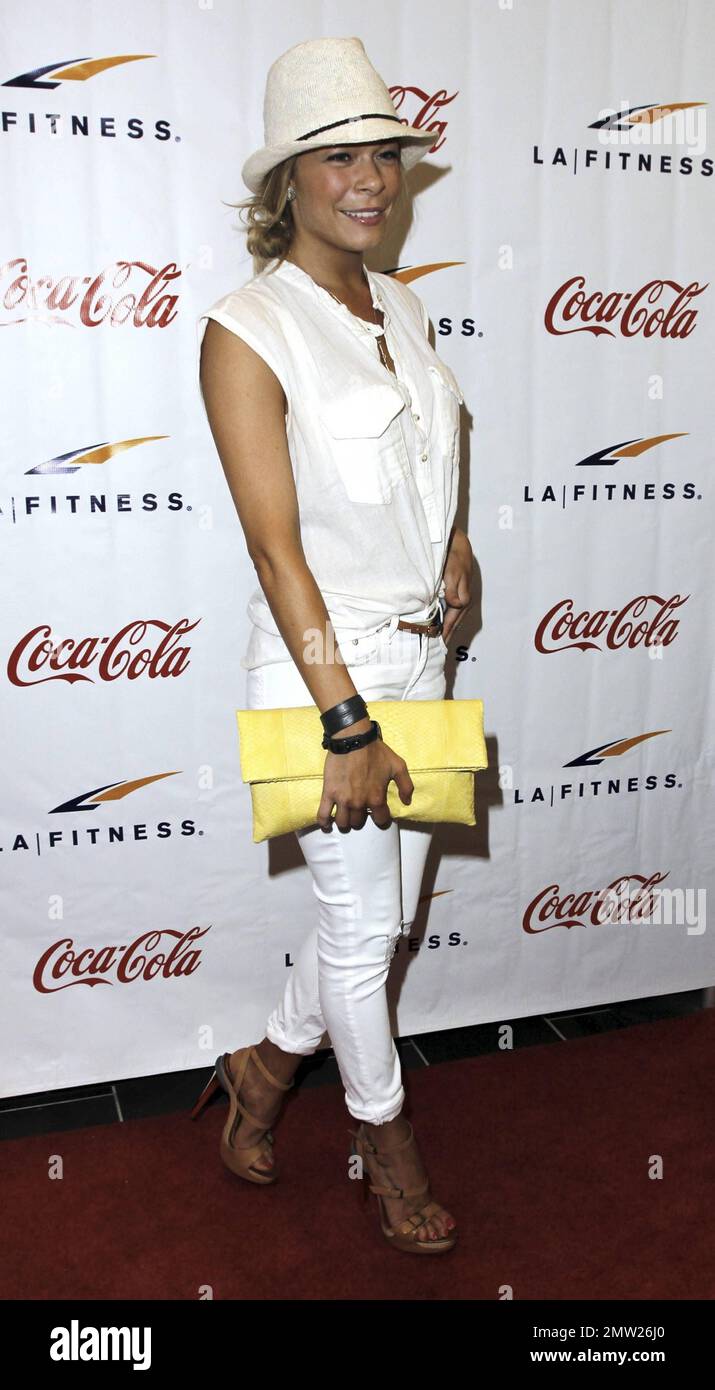 LeAnn Rimes at the Signature LA Fitness Grand Opening in Woodland Hills ...