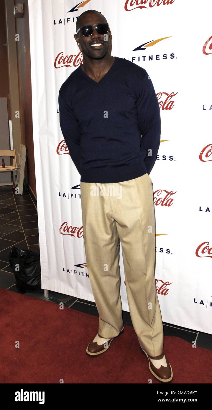 Terrell Owens at the Signature LA Fitness Grand Opening in Woodland ...