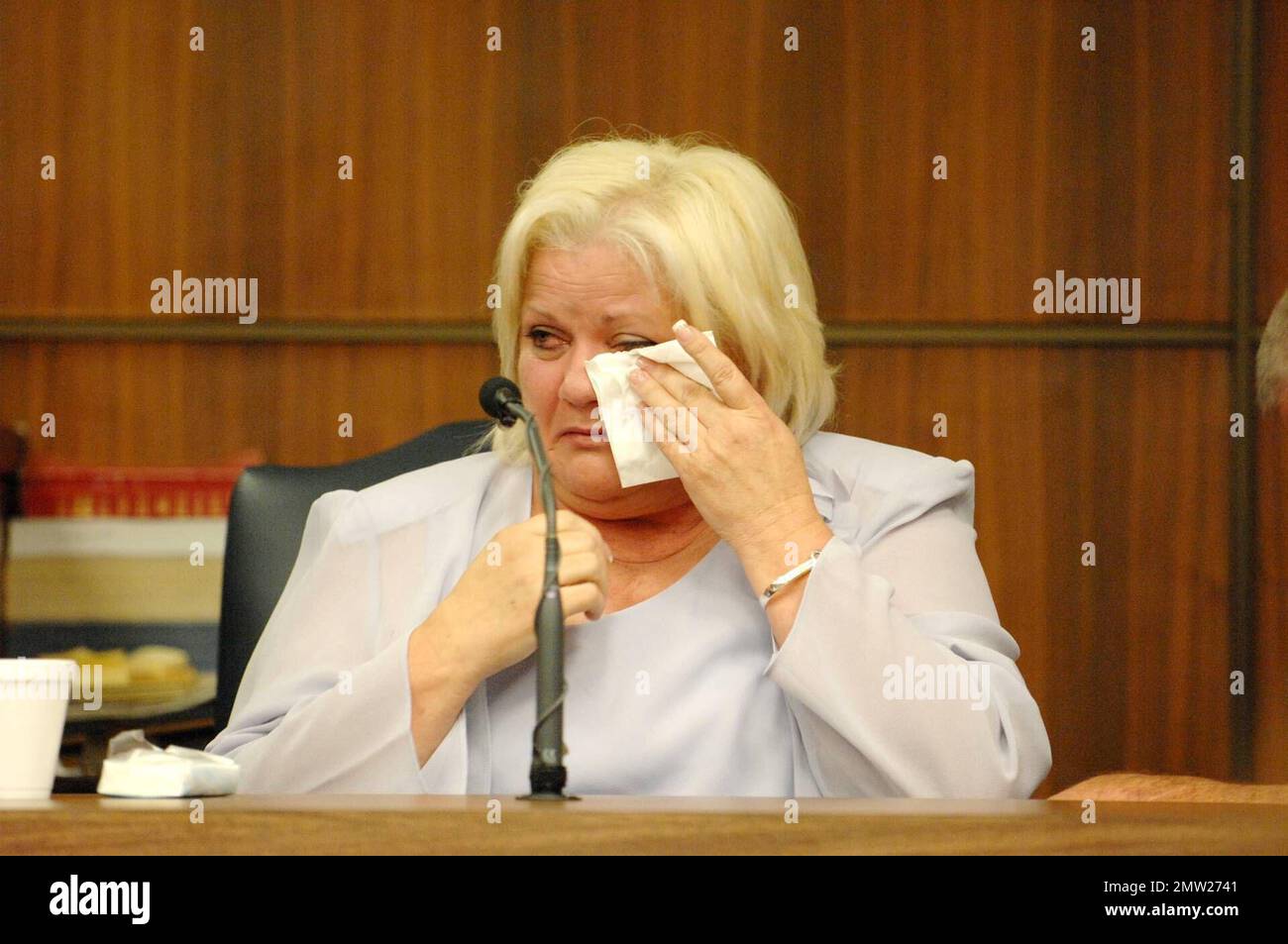 Anna Nicole Smith's mother Virgie Arthur weeps uncontrolably. The court ...