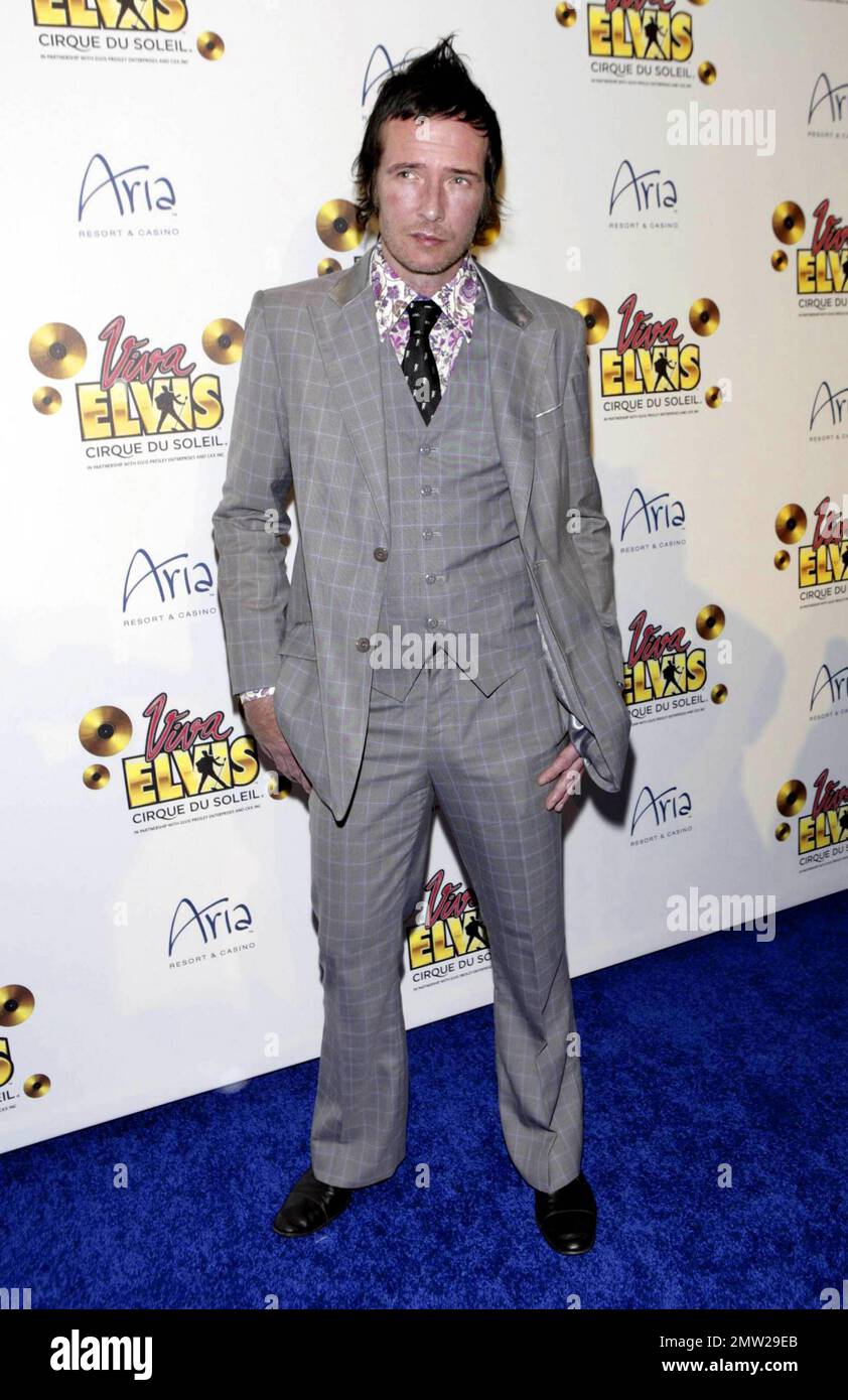 Scott Weiland at the world premiere of Cirque du Soleil's "Viva Elvis ...