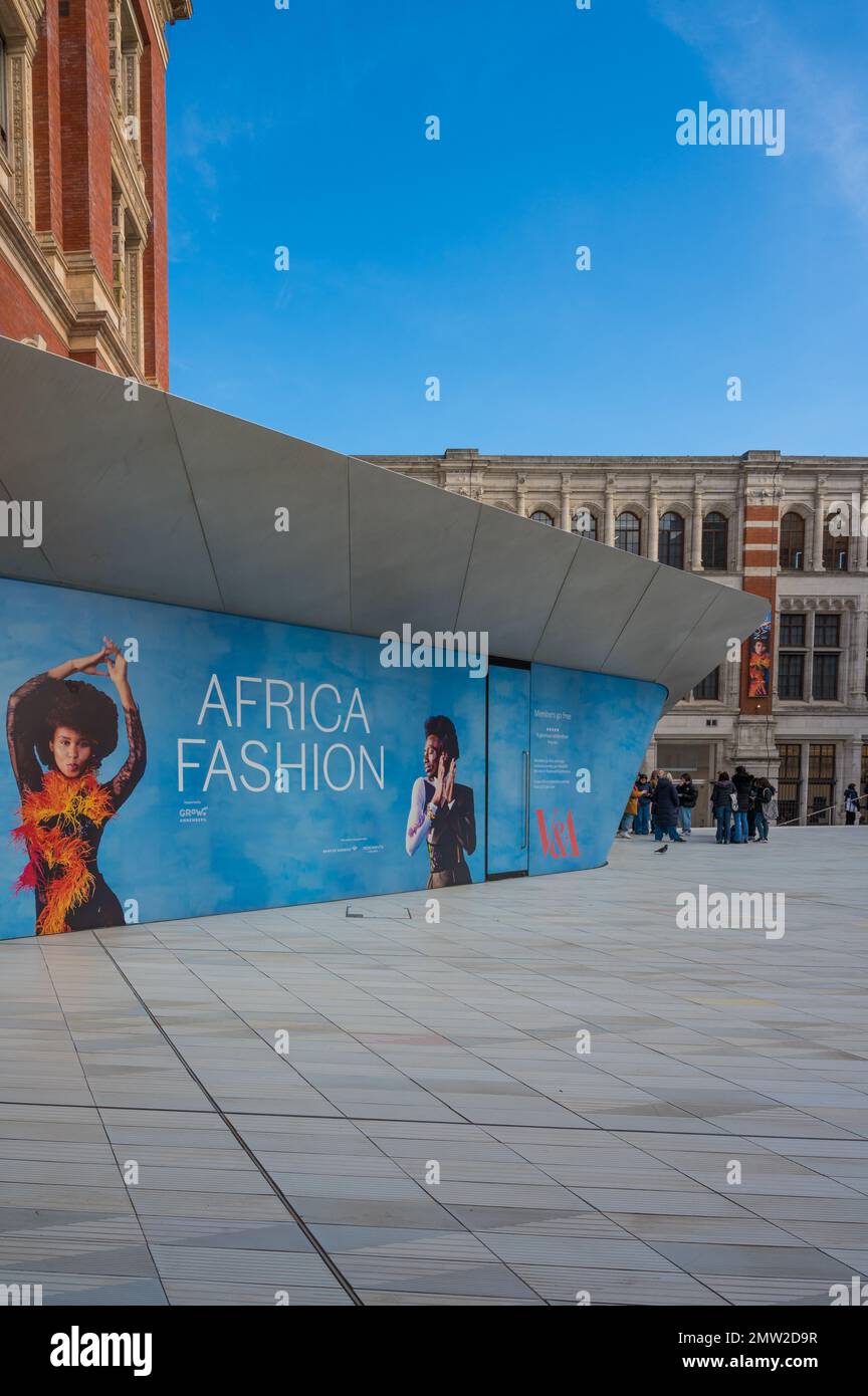 Africa art installation hi-res stock photography and images - Alamy