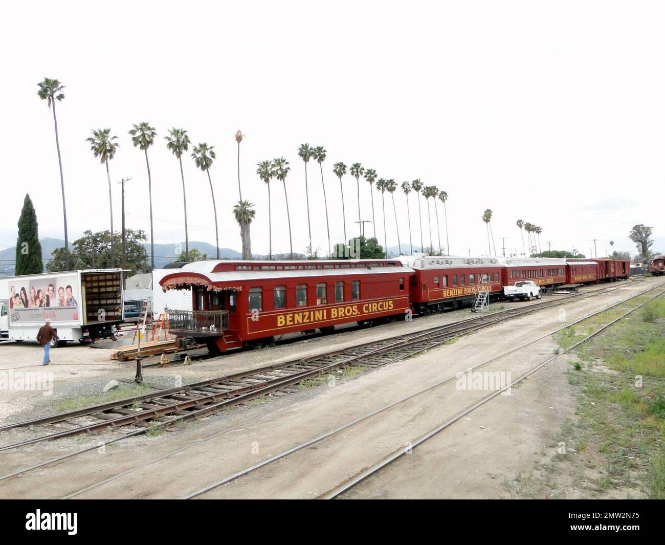EXCLUSIVE!! The set for the new film "Water for Elephants" includes a ...