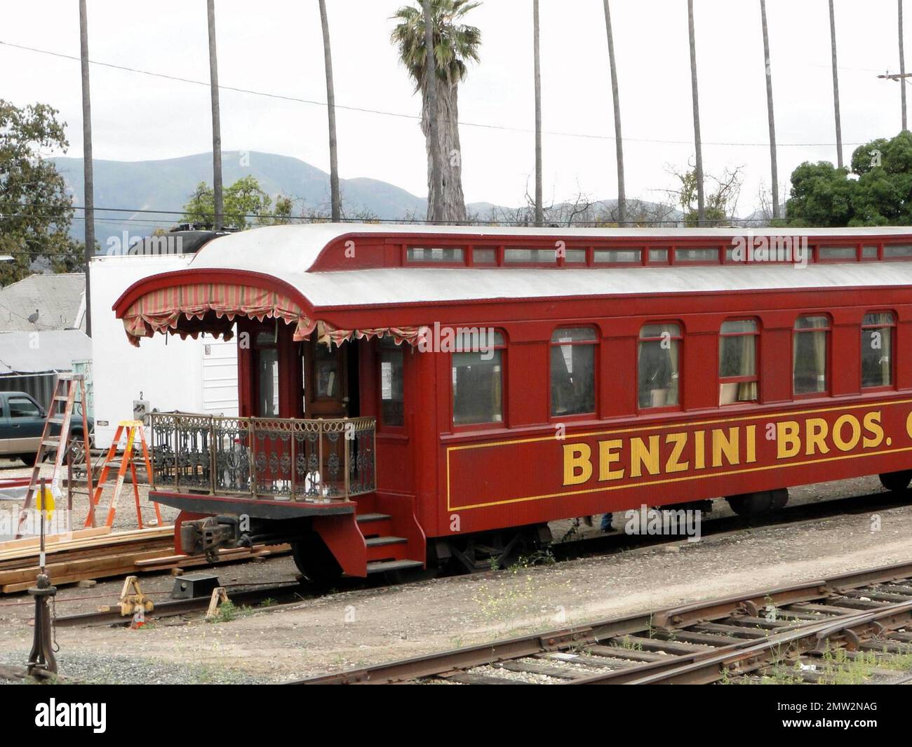 EXCLUSIVE!! The set for the new film "Water for Elephants" includes a ...