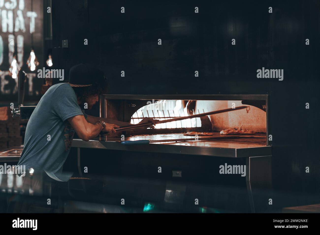 Mod pizza hi-res stock photography and images - Alamy