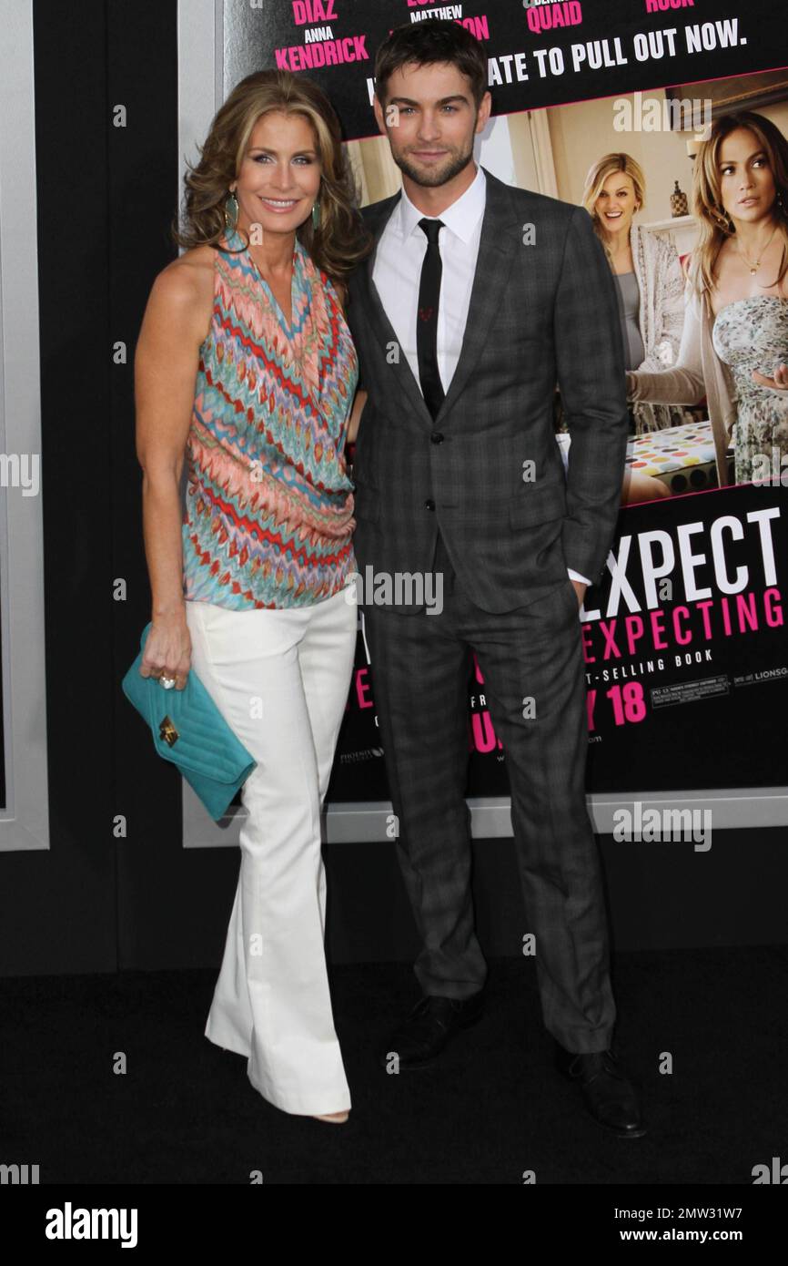 Anna Kendrick And Chace Crawford