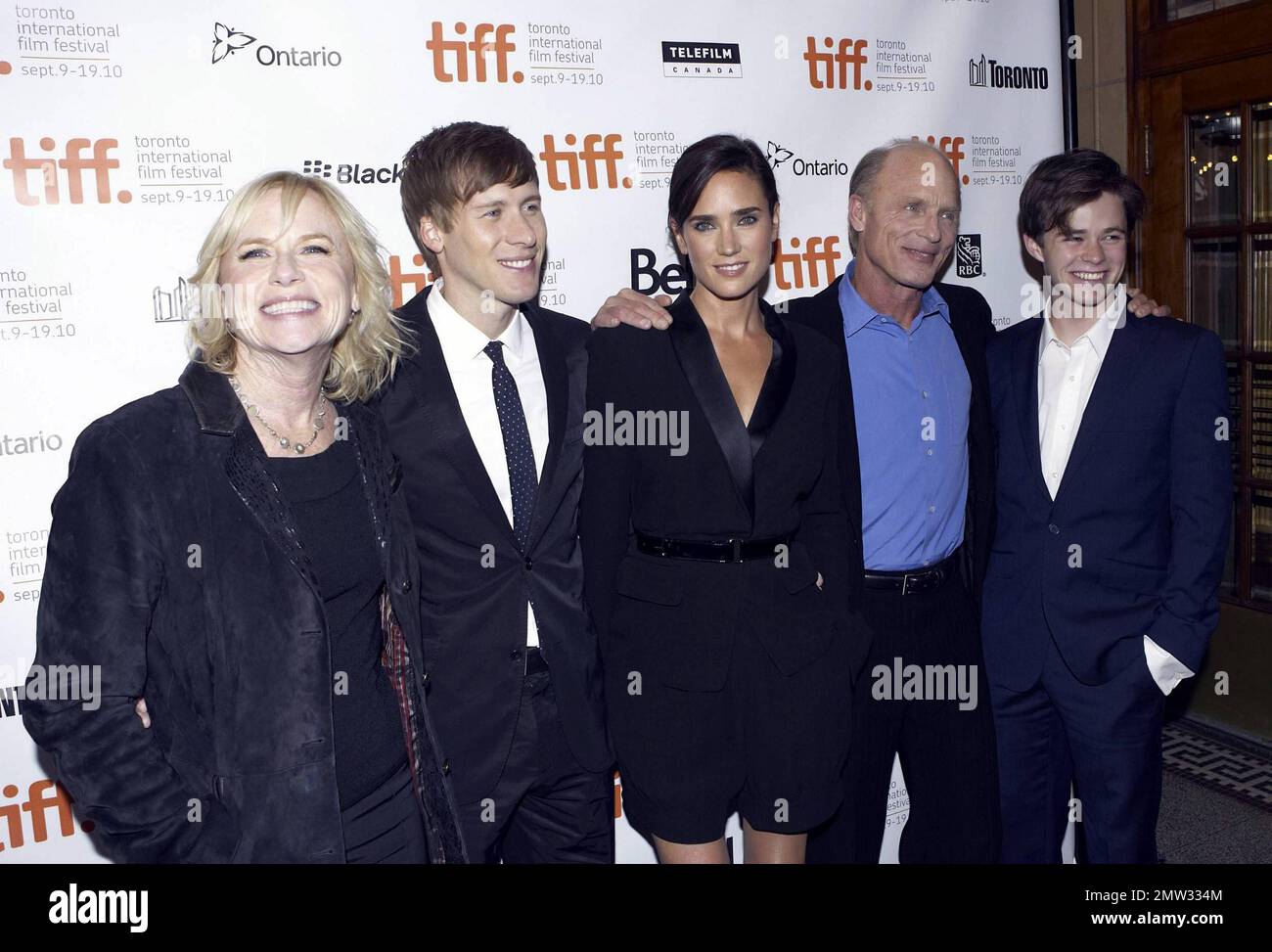 Amy Madigan, Dustin Lance Grabeel, Jennifer Connelly, Ed Harris and ...