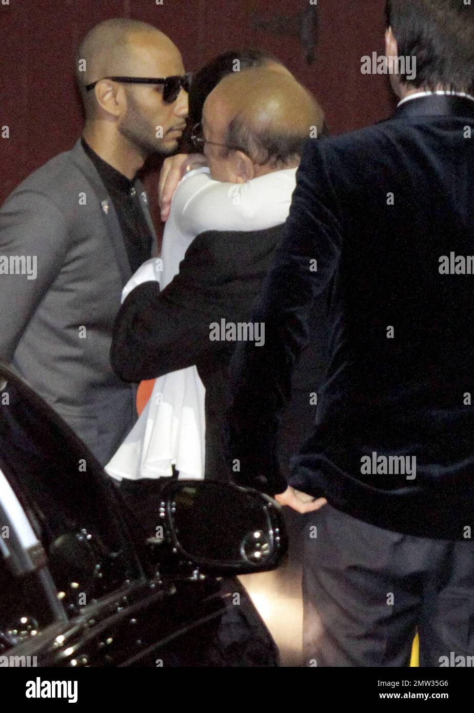 Reports are that pop queen Whitney Houston has died at the age of 48 ...