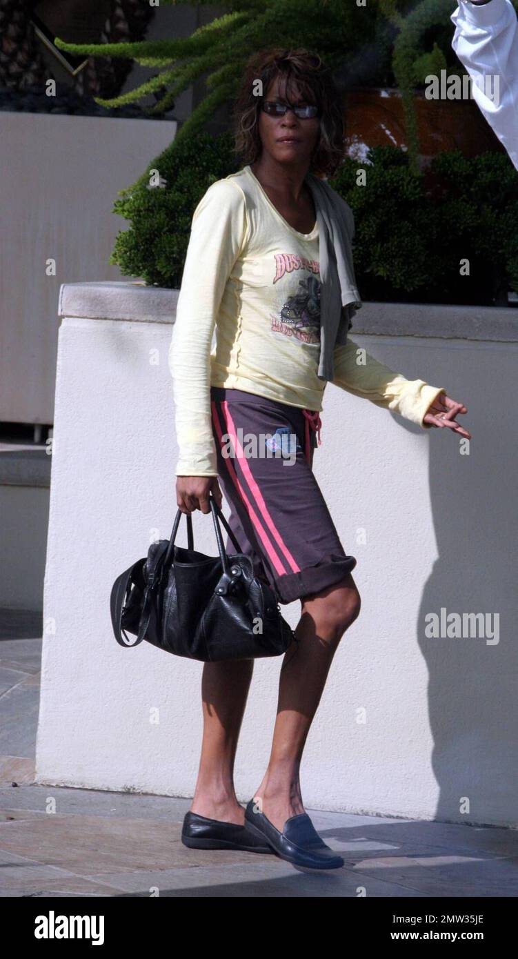 Exclusive!! Whitney Houston goes to a medical building in Beverly Hills ...