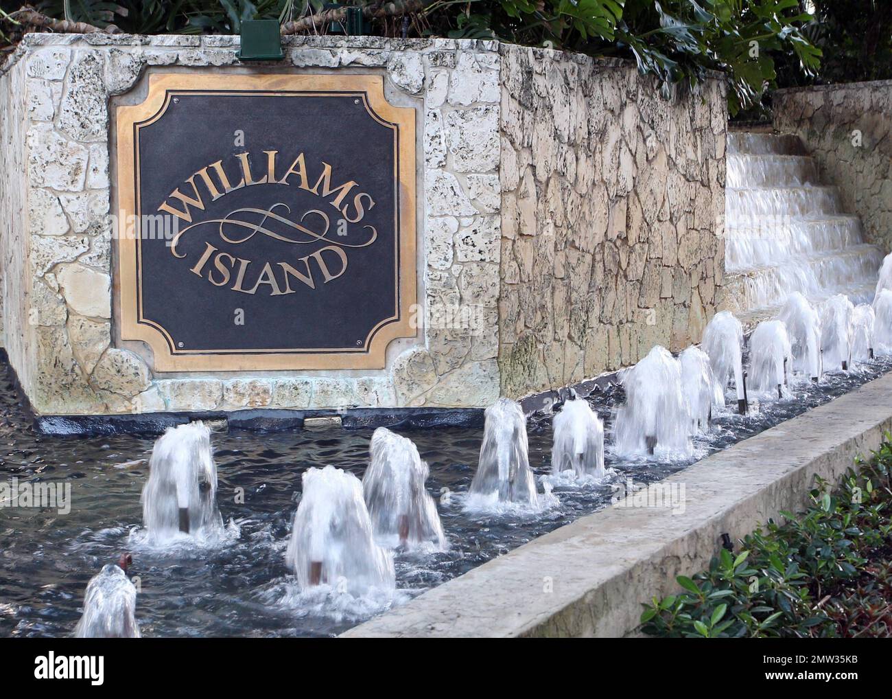 EXCLUSIVE!! General views of Whitney Houston's former Miami residence ...