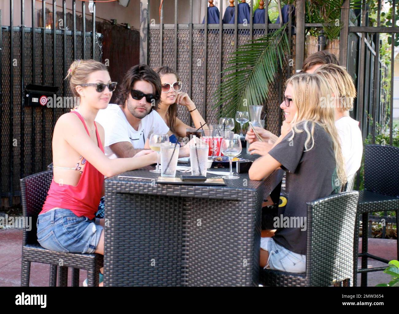 Exclusive!! Whitney Port, boyfriend Jay Lyon and some friends, take in ...