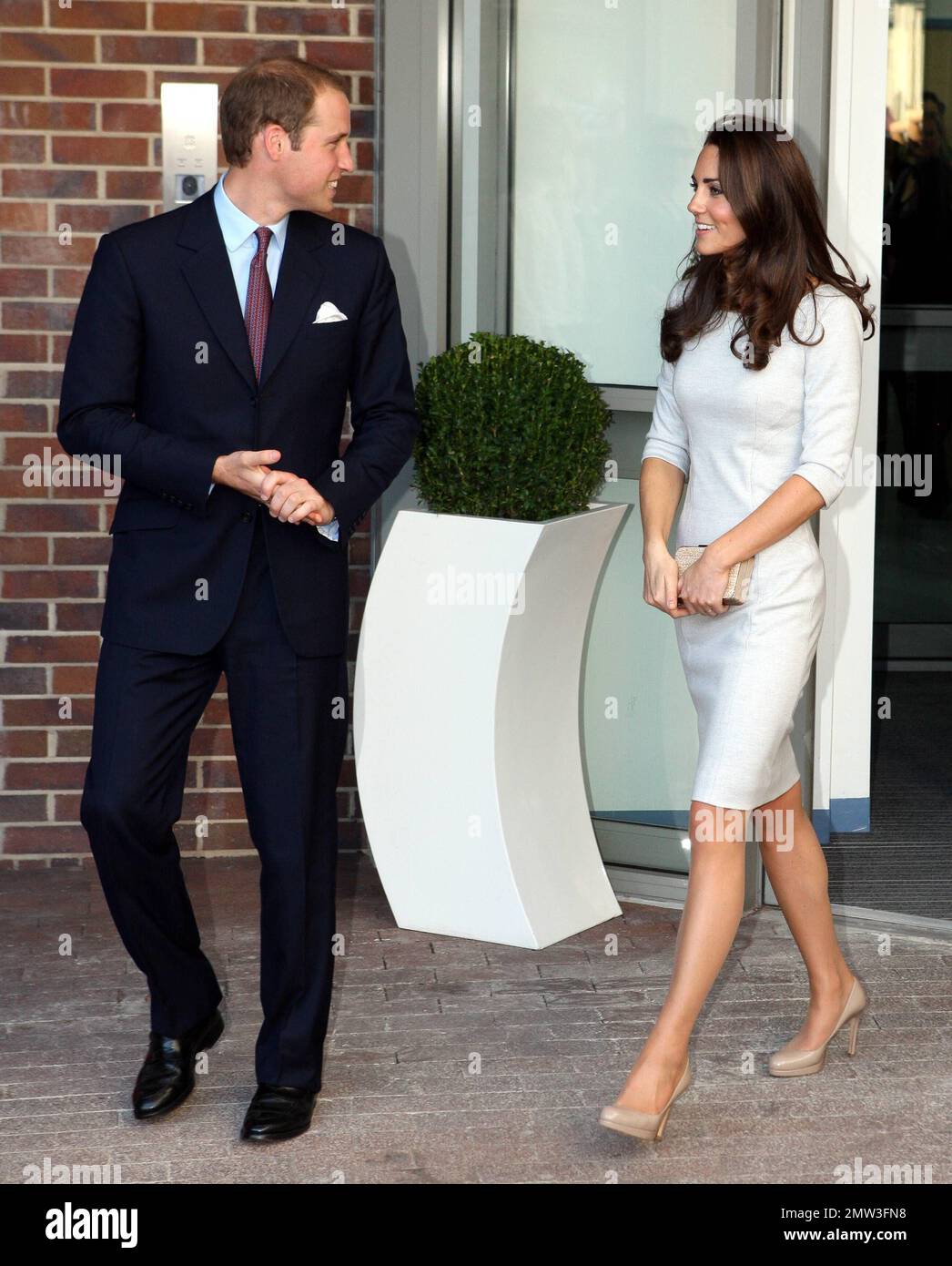 Prince William and Kate Middleton visit the Royal Marsden Hospital ...