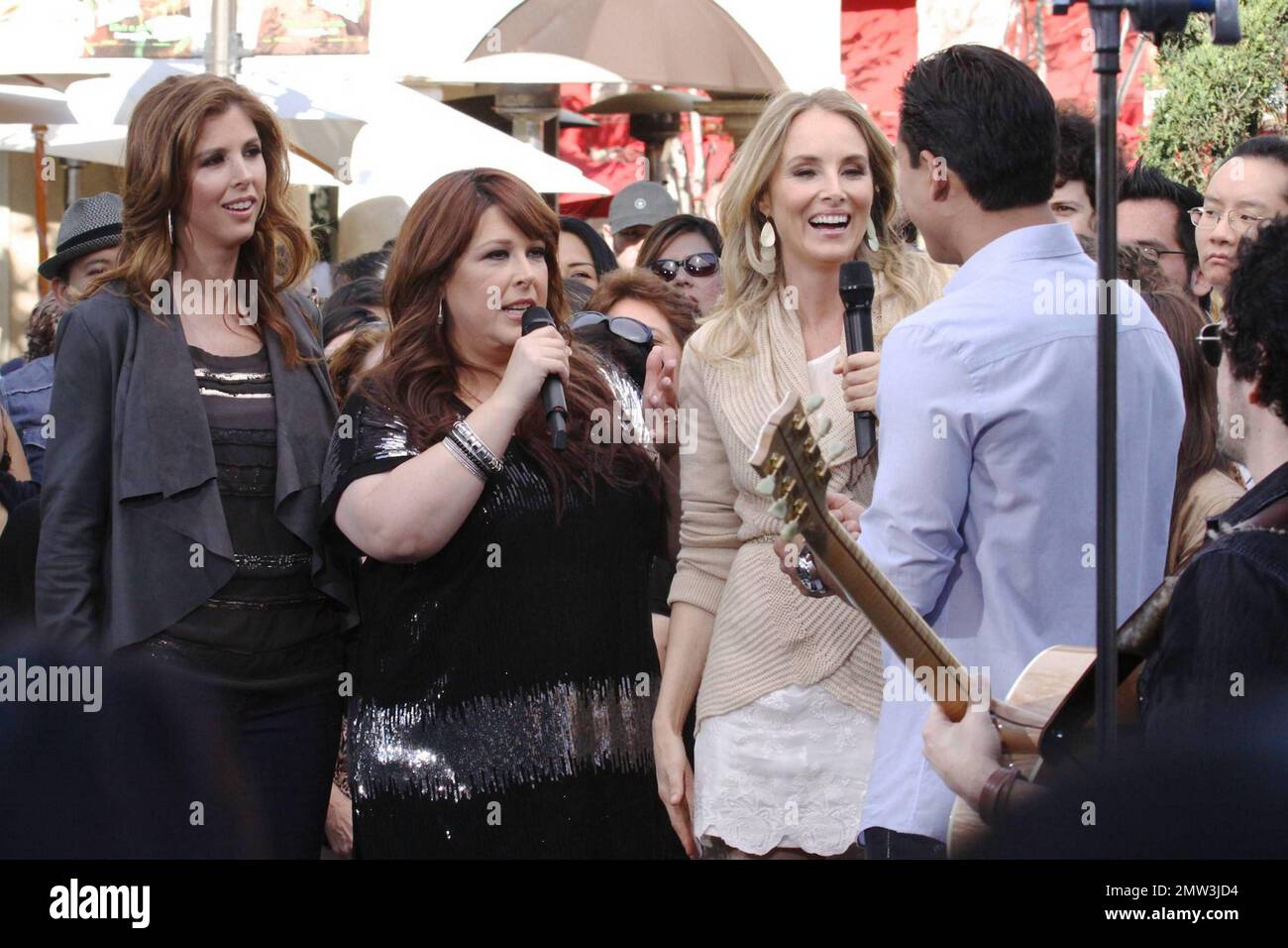 Chynna Phillips, Carnie Wilson and Wendy Wilson arrive at the Grove to ...