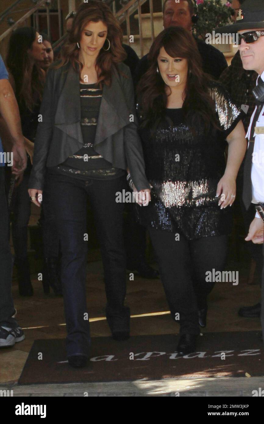 Wendy wilson and carnie wilson hi-res stock photography and images - Alamy