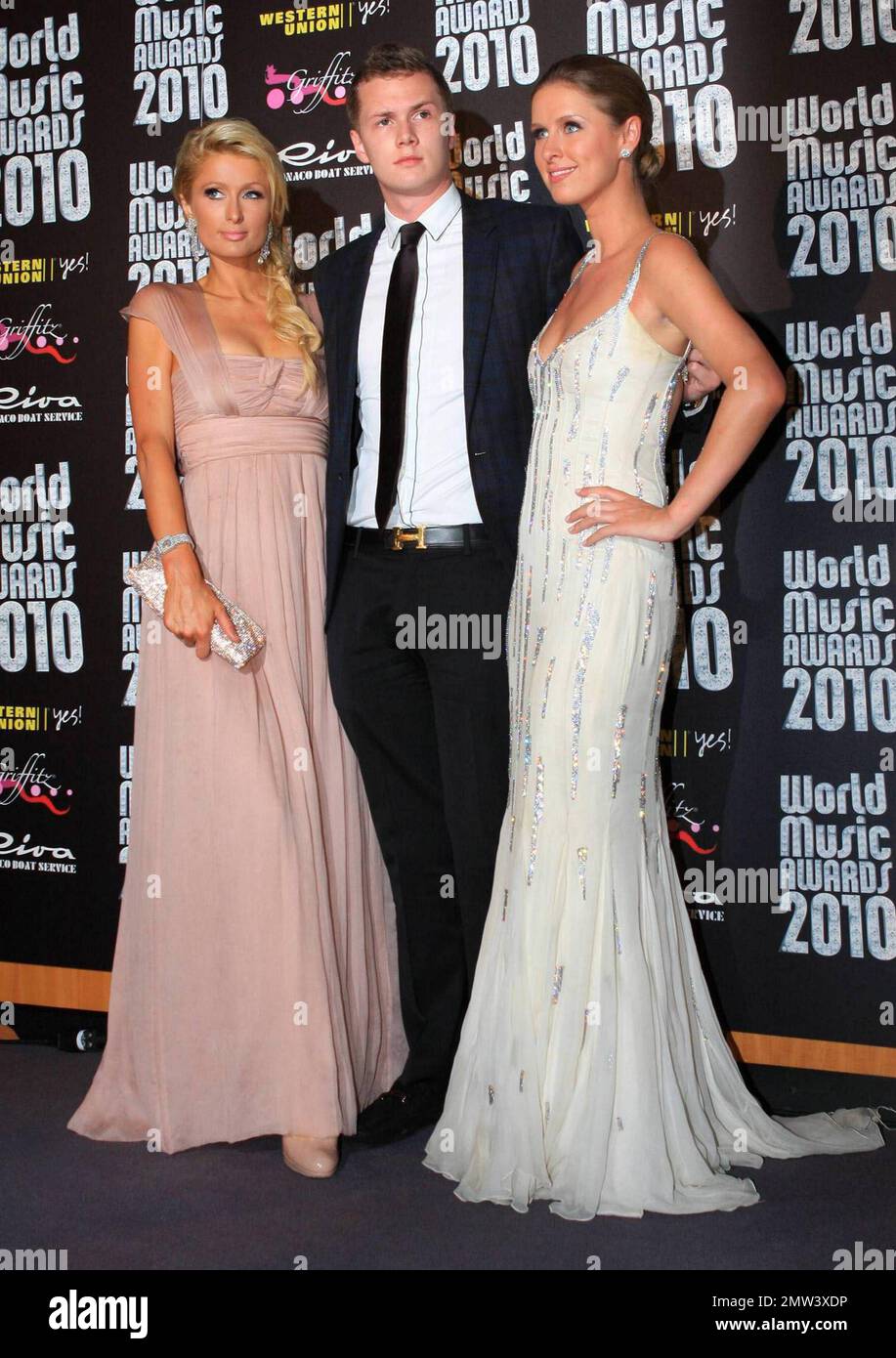 Siblings Paris, Barron and Nicky Hilton arrive at the Sporting Club ...