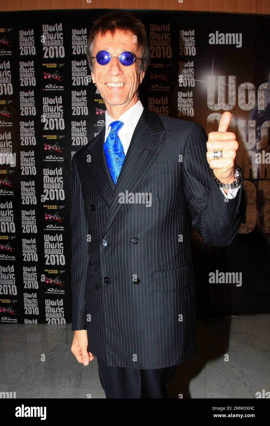 Robin Gibb of the pop, rock, disco band the Bee Gees arrives at the ...