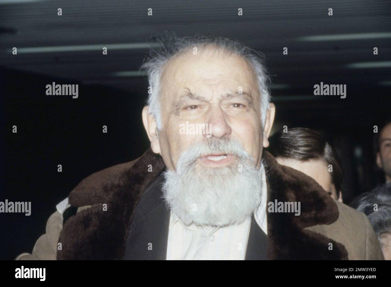 Soviet dissident Lev Kopelev arrives at Frankfurt airport from Moscow ...