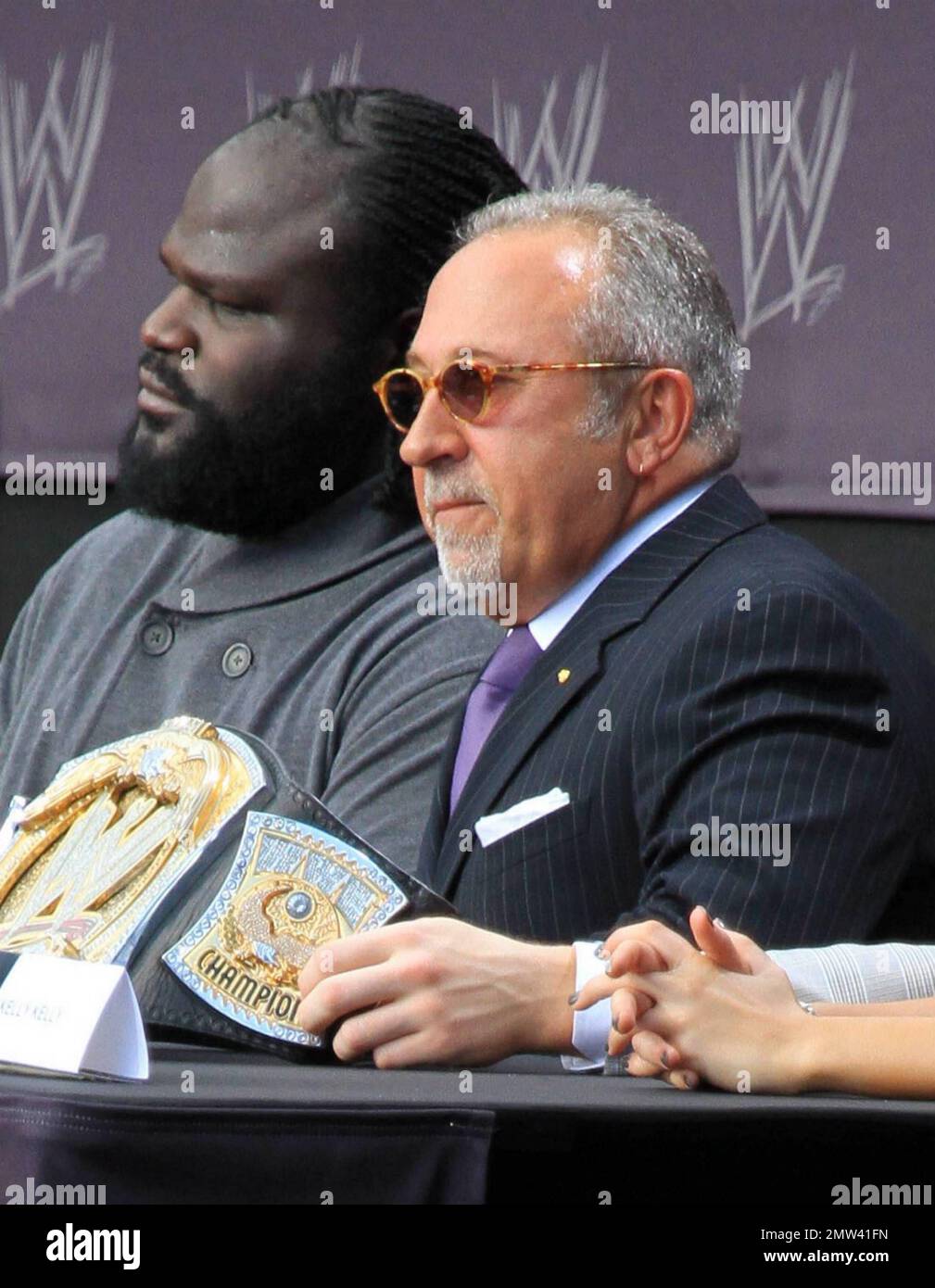 Music mogul Emilio Estefan joins legendary Dolphins Quarterback Dan ...