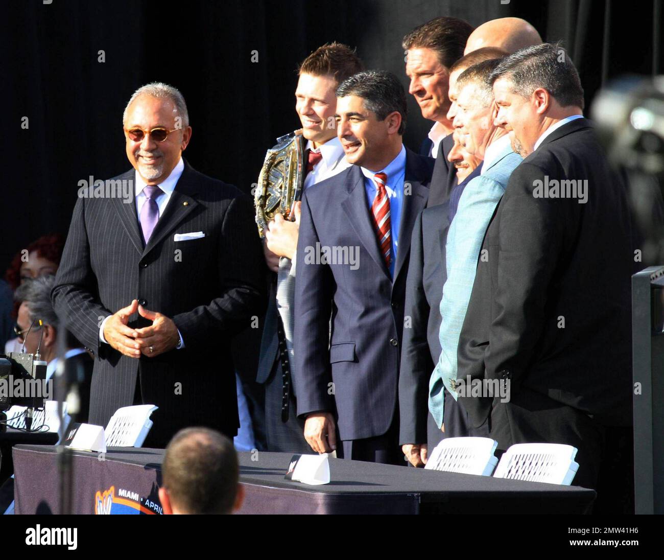 Music mogul Emilio Estefan joins legendary Dolphins Quarterback Dan ...